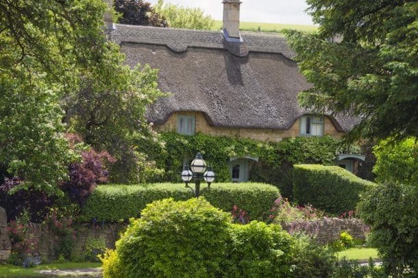25 Lovely English Thatched Roof Cottages - I Heart Britain