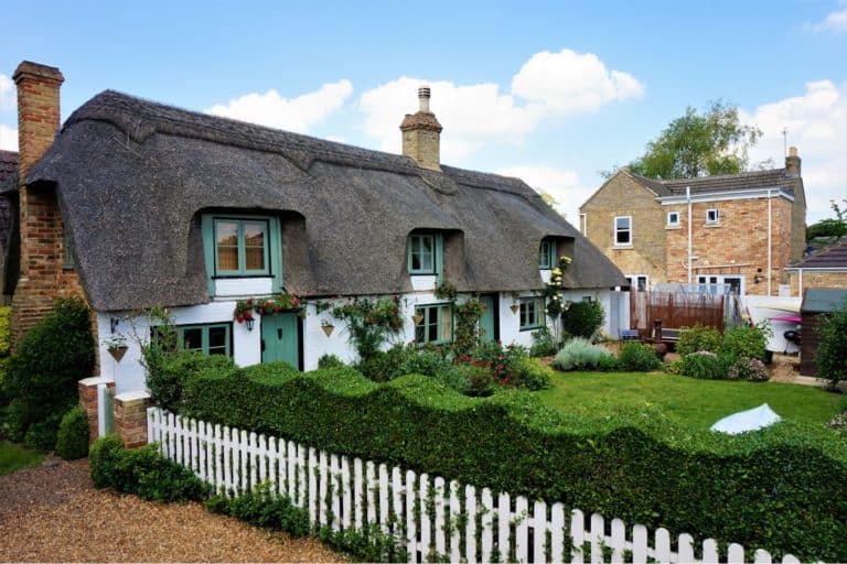 25 Lovely English Thatched Roof Cottages - I Heart Britain
