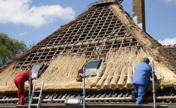 25 Lovely English Thatched Roof Cottages - I Heart Britain