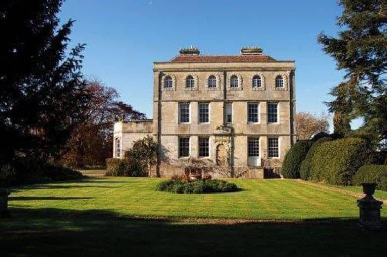 23 of the Best 3D Virtual Tours of British Museums, Castles, Churches ...