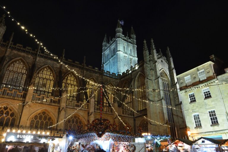 Unbelievably Festive Photos of Bath, England's Christmas Market - I ...