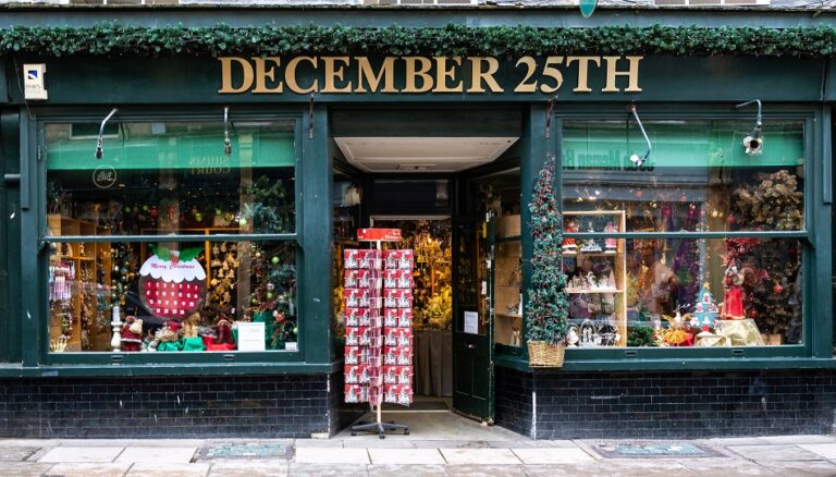 Unbelievably Festive Photos of Bath, England's Christmas Market - I ...